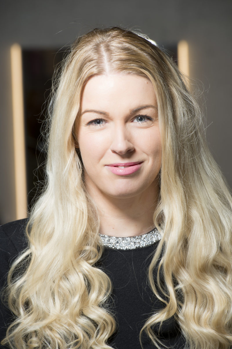 David Harvey Welcomes Kaylee. - David Harvey Hair